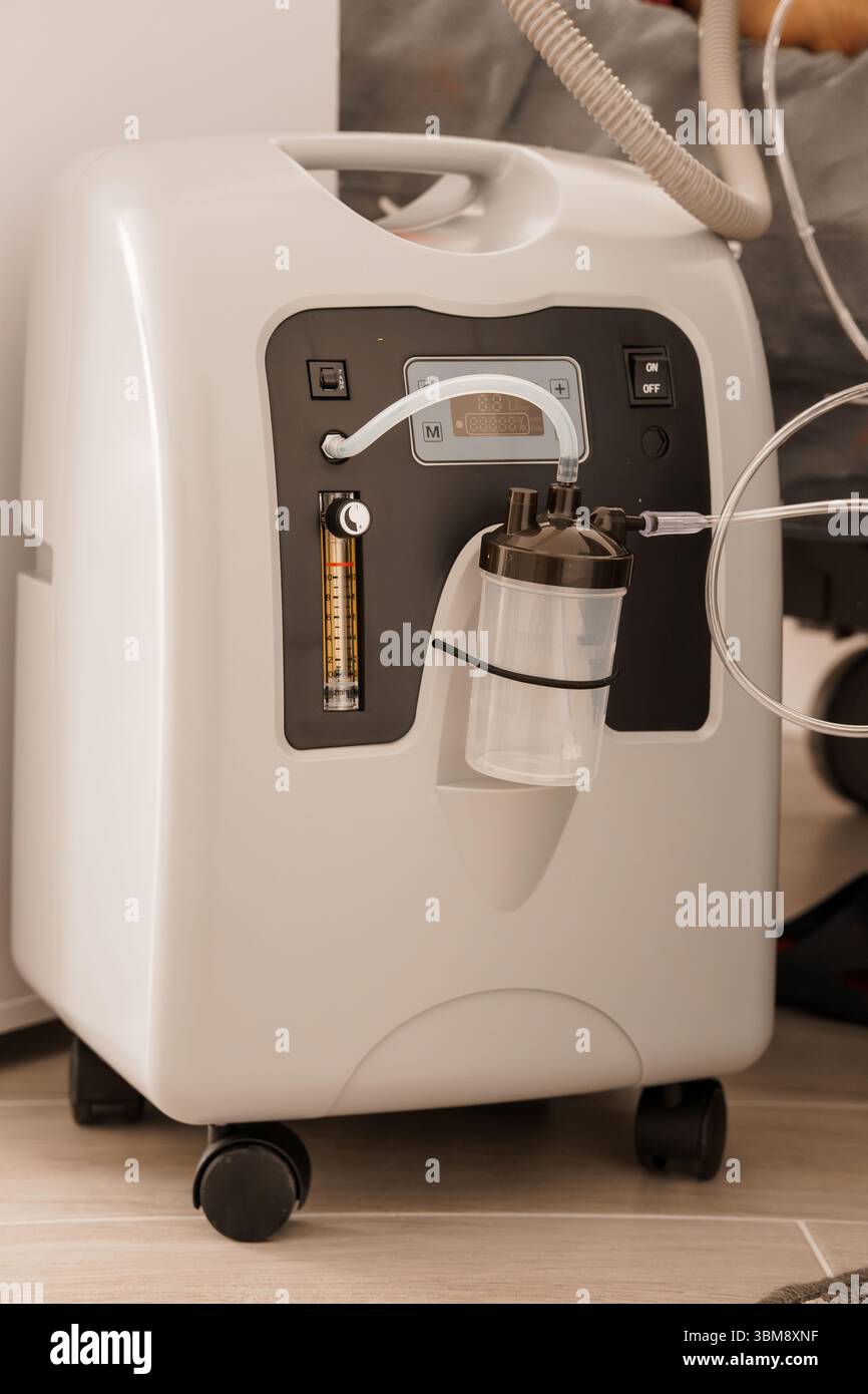 Life support machine screen hi-res stock photography and images - Alamy