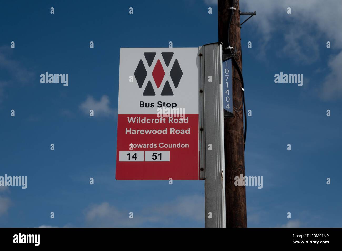 Bus stop sign in Wildcroft Road, Whoberley, Coventry, West Midlands ...