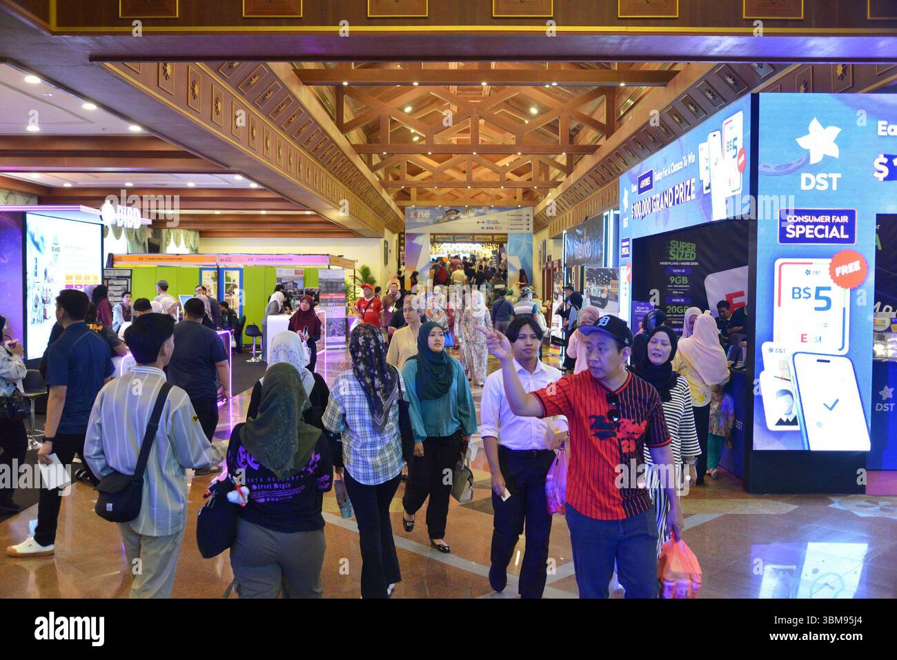 Bandar Seri Begawan, Brunei. 25th June, 2025. People are seen at the 31st Consumer Fair & Trade ...