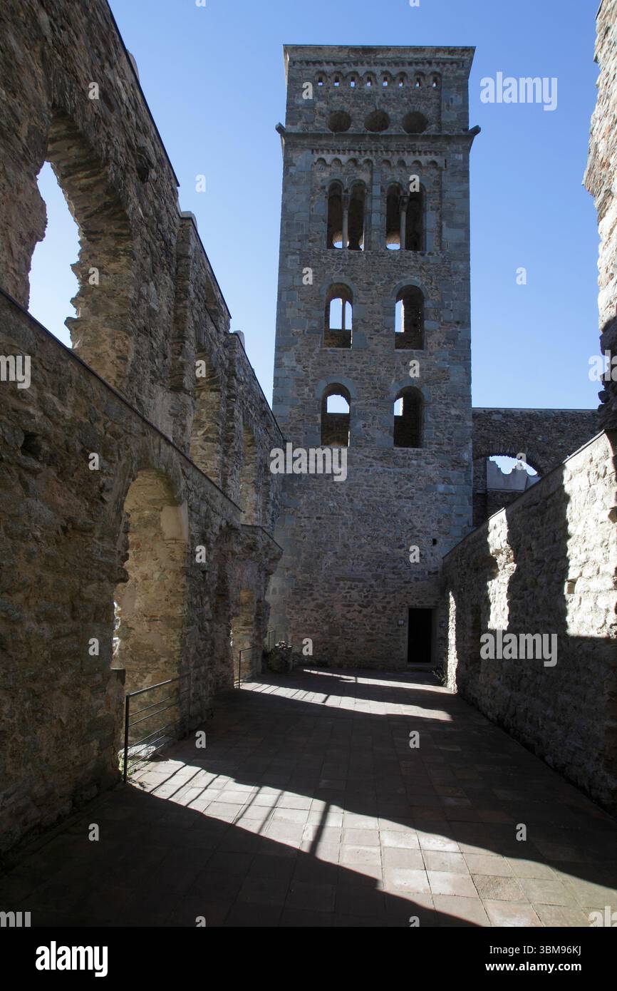 Entire bell tower hi-res stock photography and images - Alamy