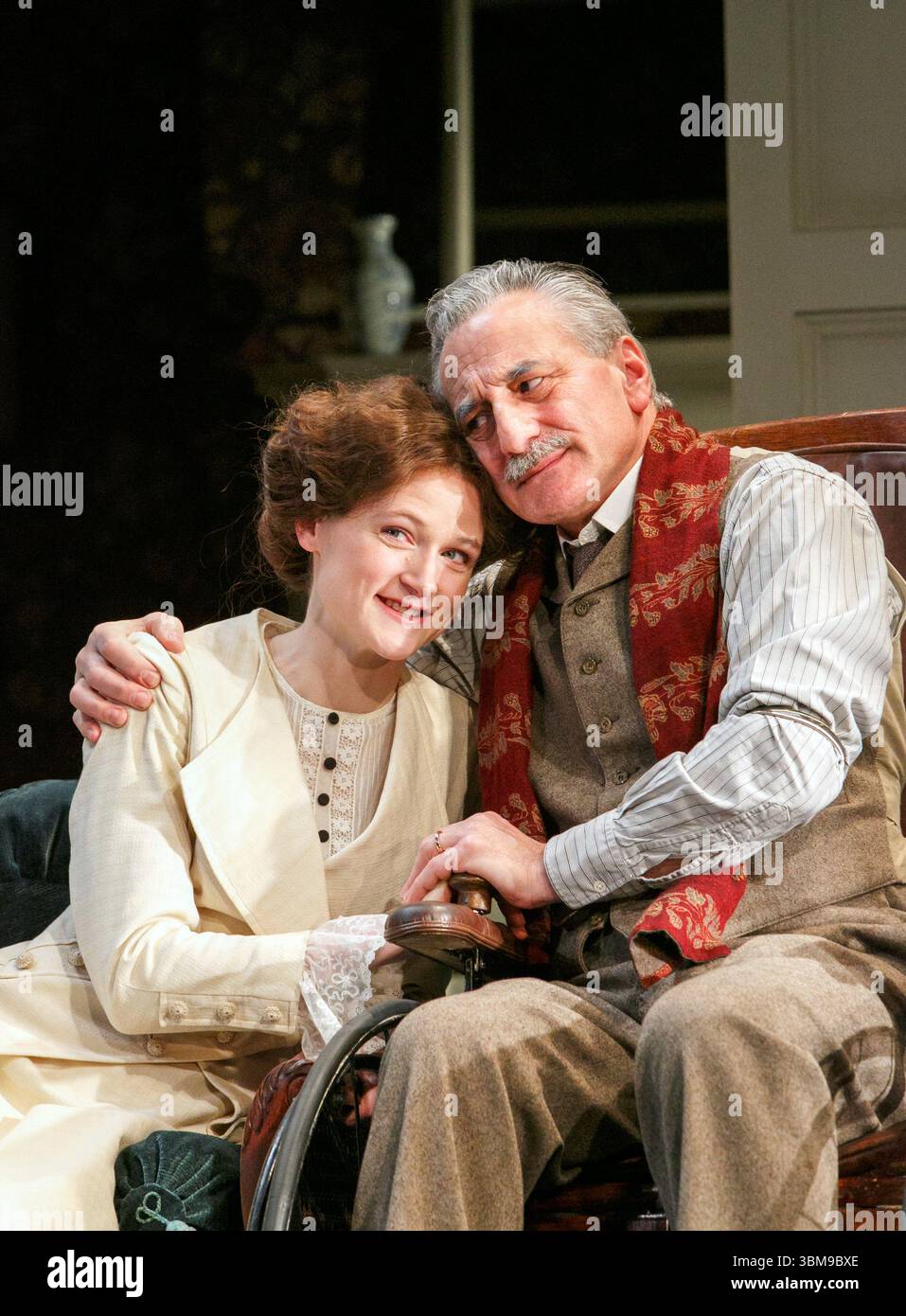 Naomi Frederick (Catherine Winslow), Henry Goodman (Arthur Winslow) in ...