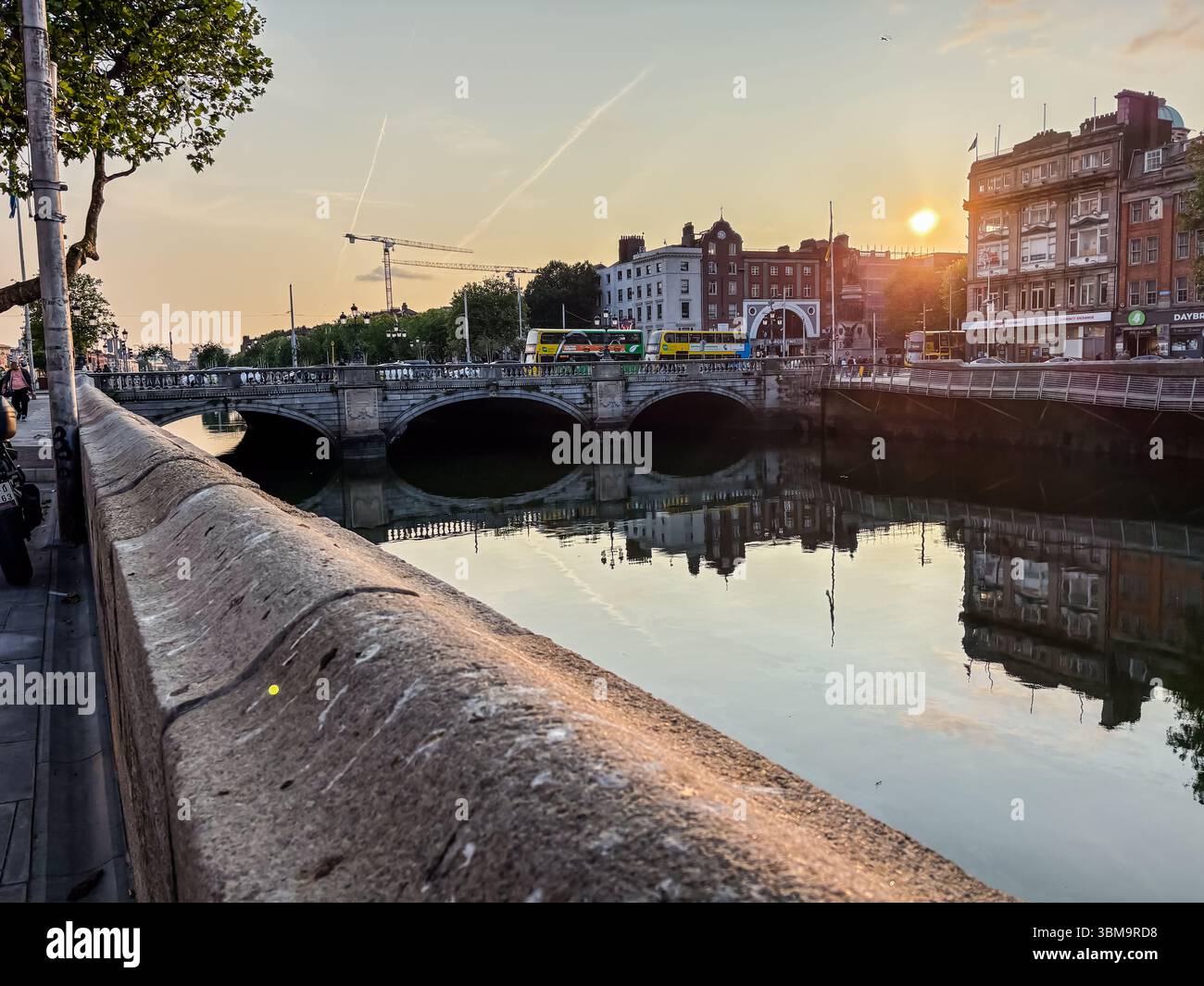 O'Connell Bridge over the River Liffey in Dublin, Ireland at sunset ...