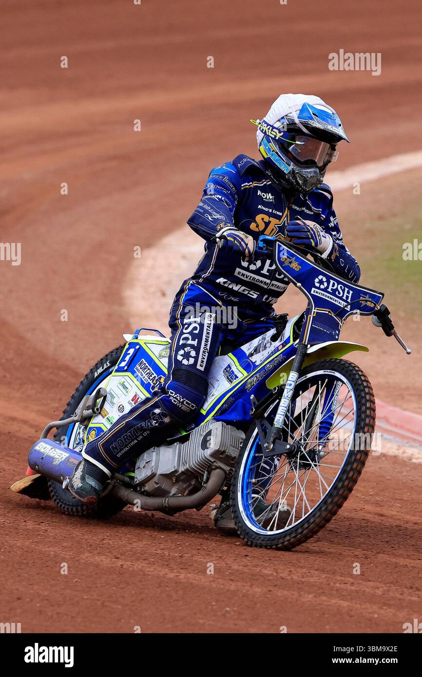 Chris Harris of Kings Lynn PSH Environmental Ltd Stars during the Rowe ...