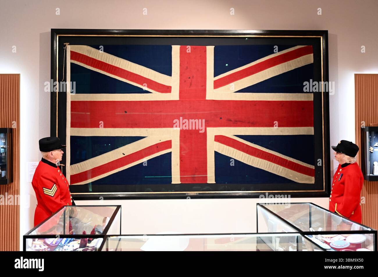 The Union flag worn by the Royal Sovereign , on 21 October 1805 , the ...