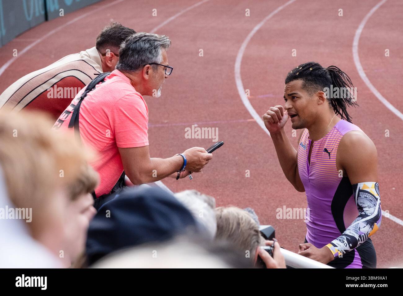 POLE VAULT, DIAMOND LEAGUE 2025: Emmanouil Karalis of Greece talks to ...