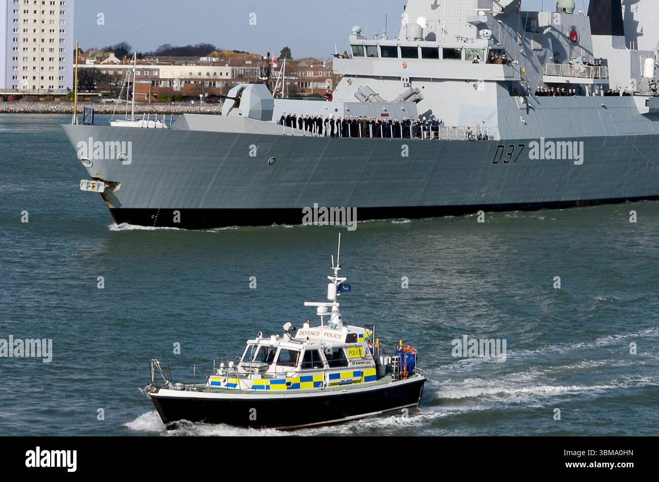 HMS Duncan 037 Type 45 Daring class destroyer 0n it’s maiden voyage out ...