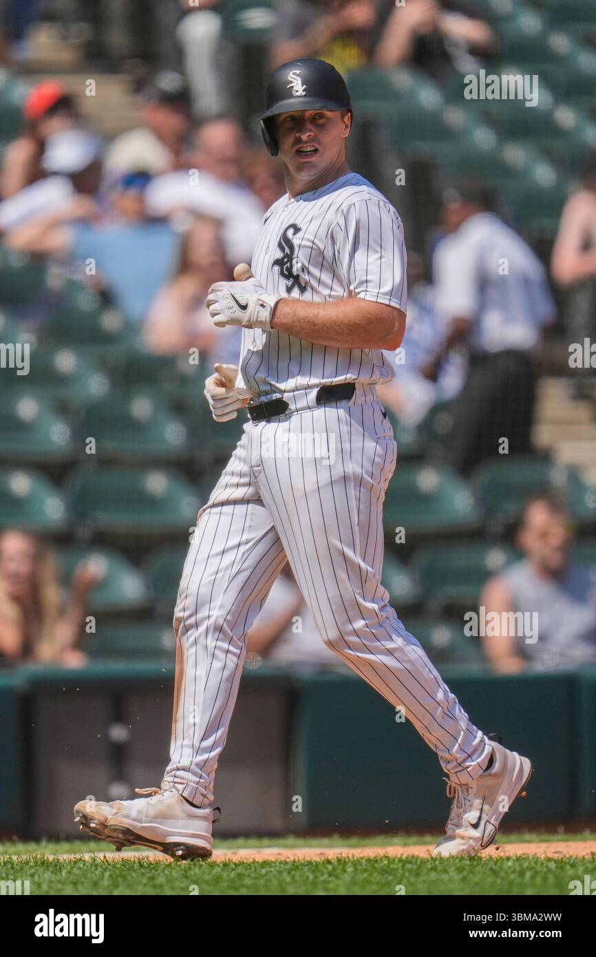 Chicago White Sox's Kyle Teel scores on a single by Lenyn Sosa during ...