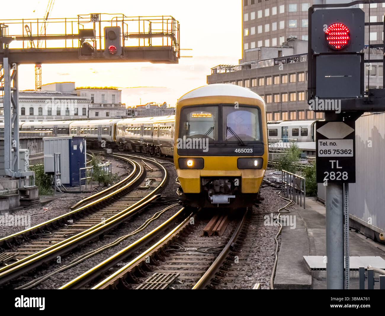 Southeastern train sunset hi-res stock photography and images - Alamy