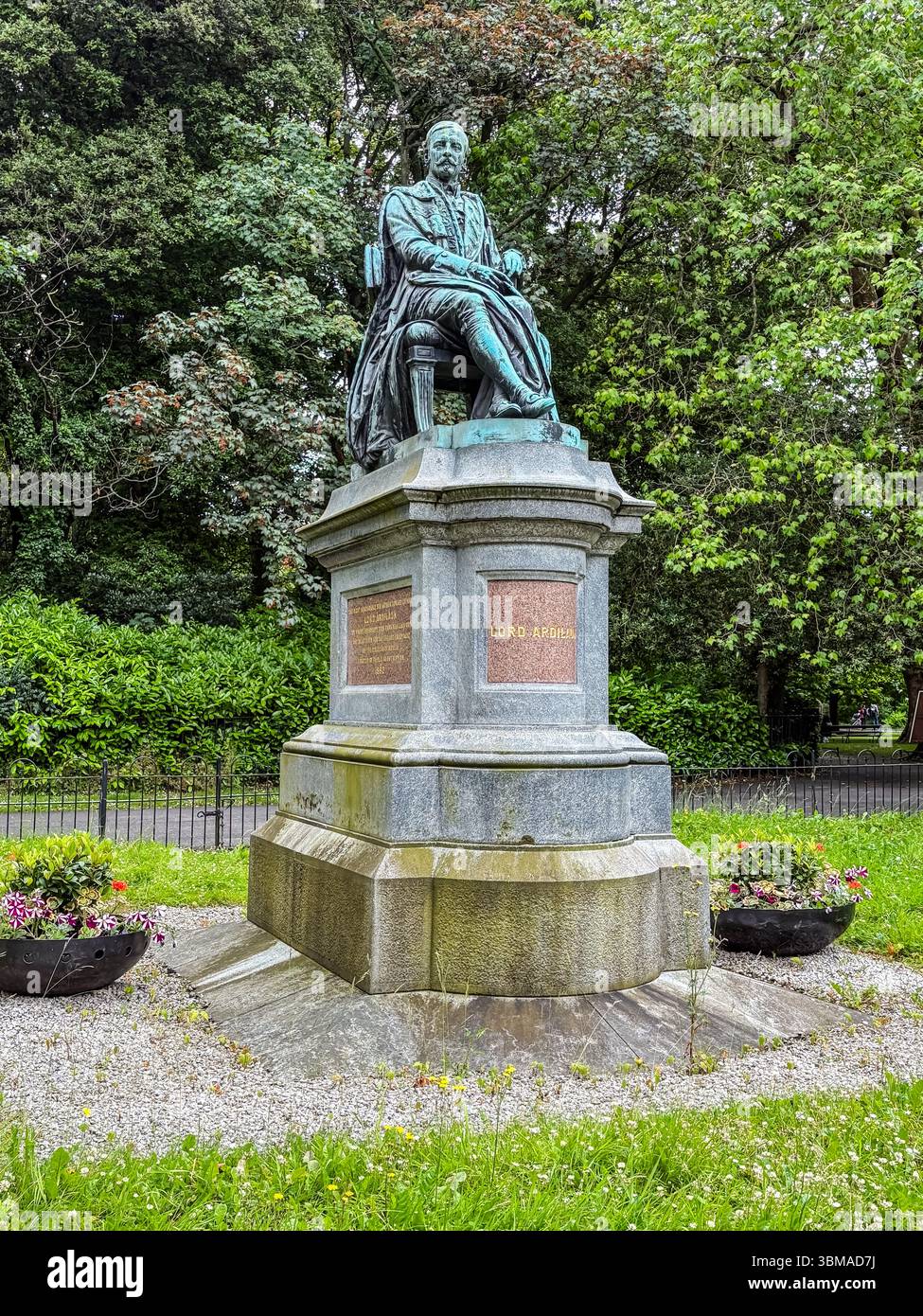 Statue of Lord Ardilaun in St Stephen's Green park, Dublin. Bronze ...