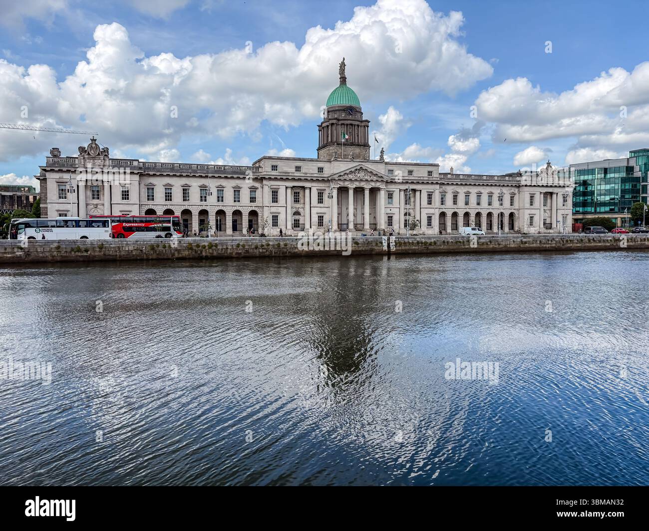 The Custom House is an imposing neoclassical landmark in Dublin ...