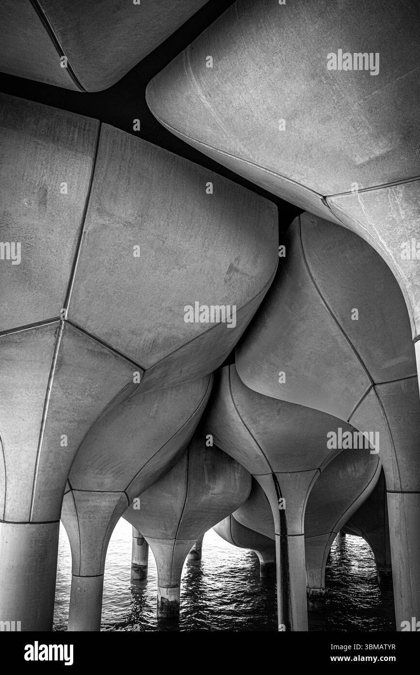 Pier 55 Black and White Stock Photos & Images - Alamy