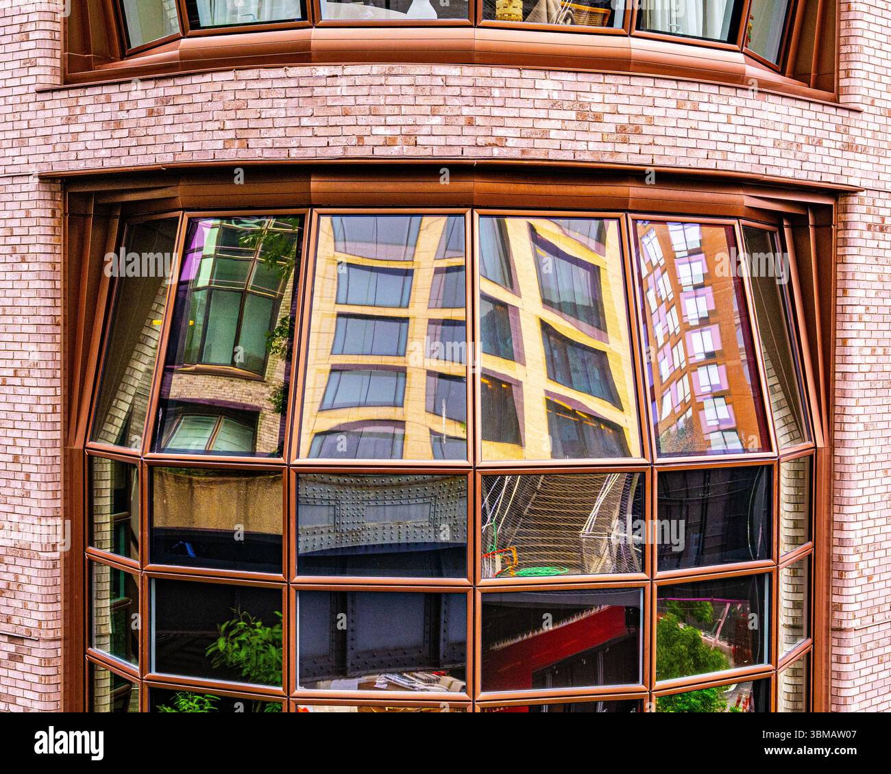 New York City buildings - reflection of building architecture in ...