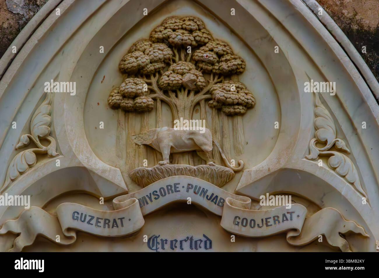Honoring fallen memorial wall hi-res stock photography and images - Alamy