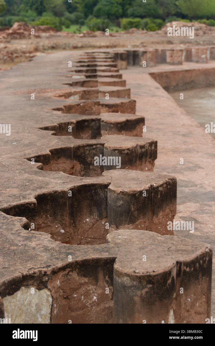 Earthy pathway hi-res stock photography and images - Alamy