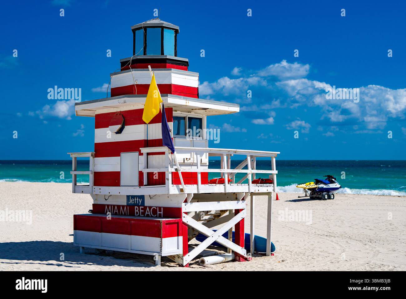 Miami Beach pier. Iconic lifeguard tower on Miami Beach. Scenic view of ...