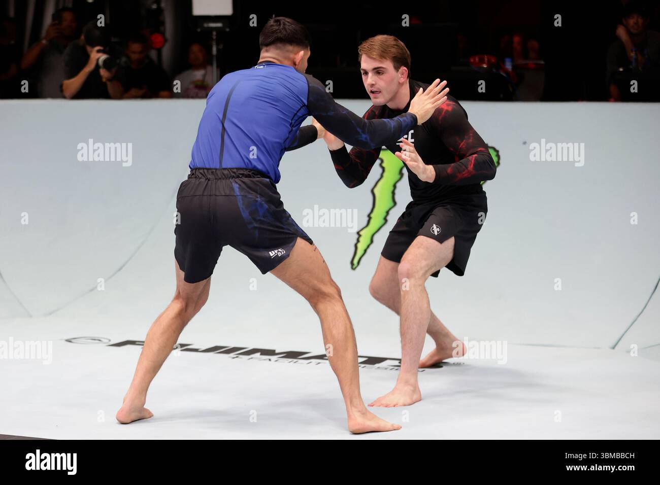 LAS VEGAS, NEVADA - Andrew Tackett and Andy Varela compete in the ...