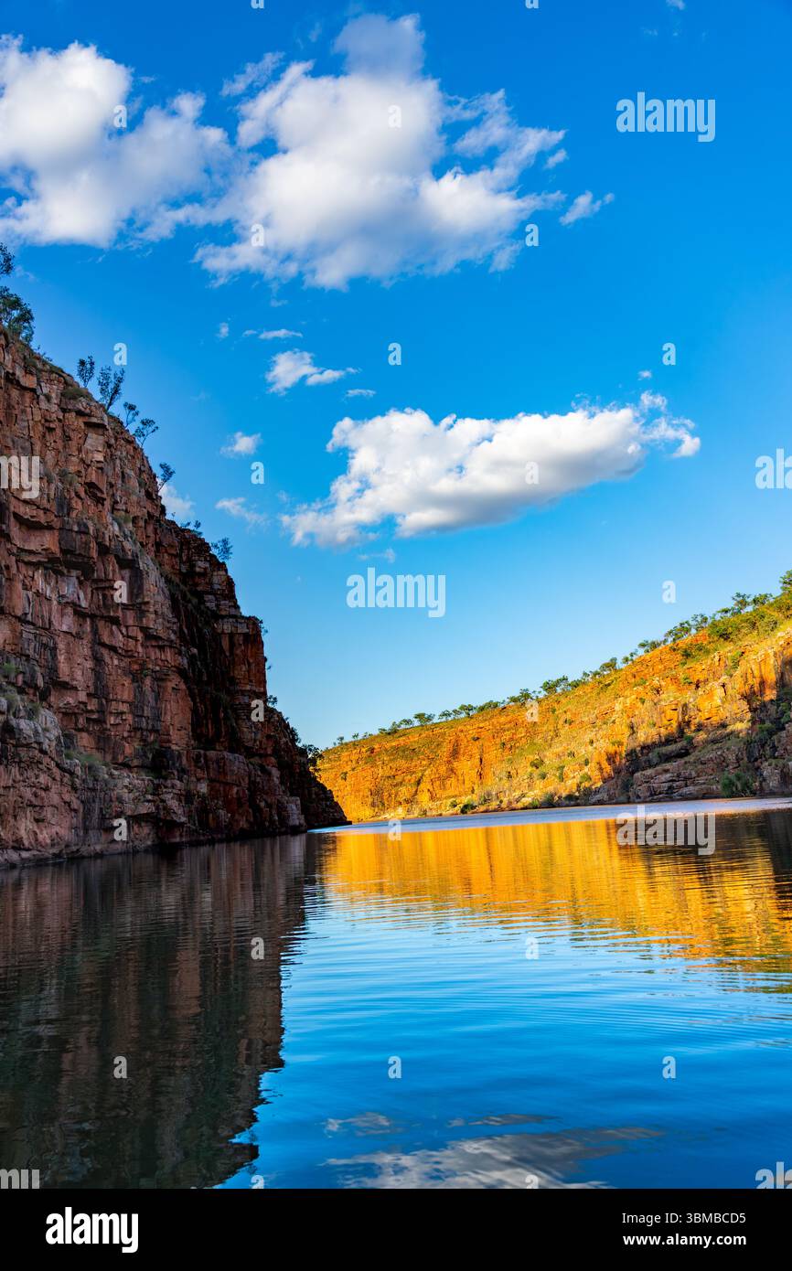 Chamberlain River flowing through Chamberlain Gorge in postcard perfect ...