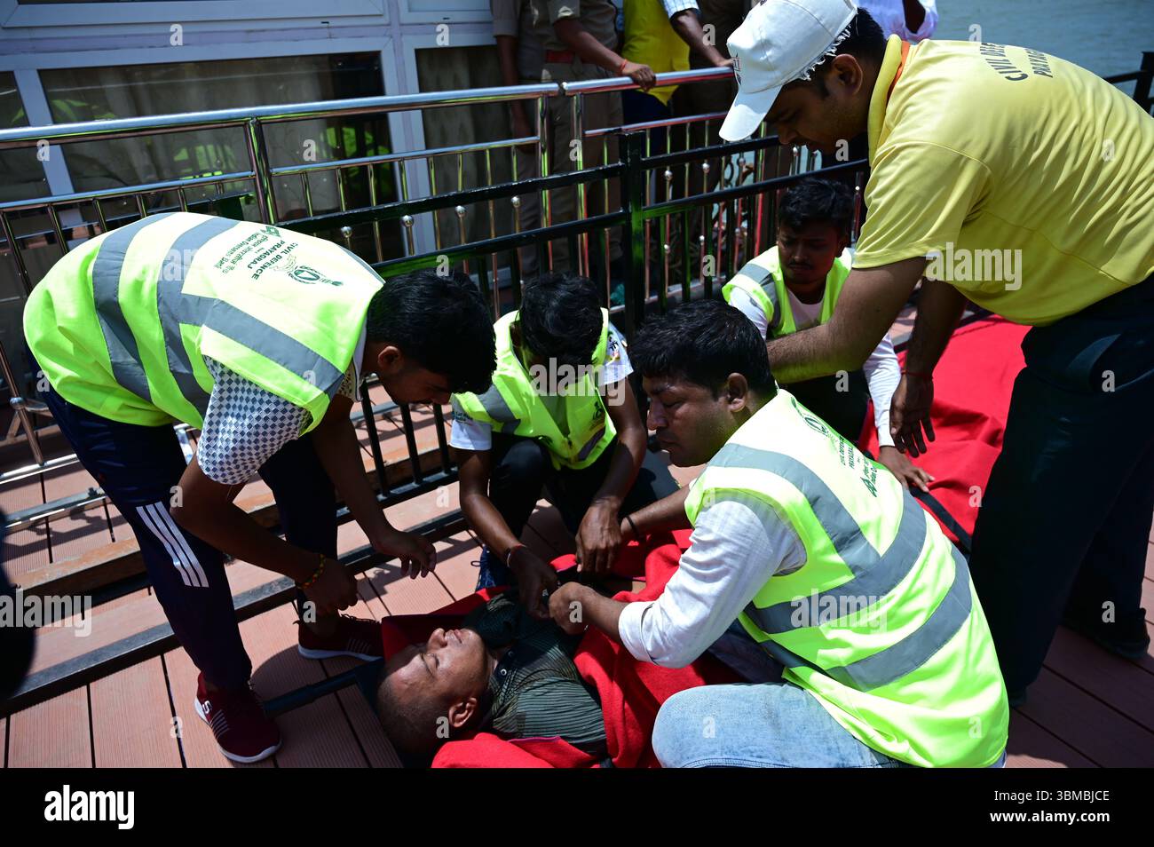 June 26, 2025, Prayagraj, Uttar Pradesh, India: Prayagraj: Volunteer of ...