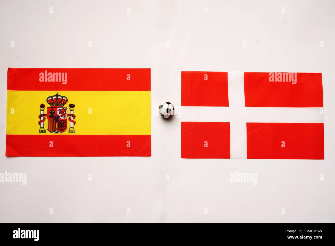 Denmark spain football hi-res stock photography and images - Alamy