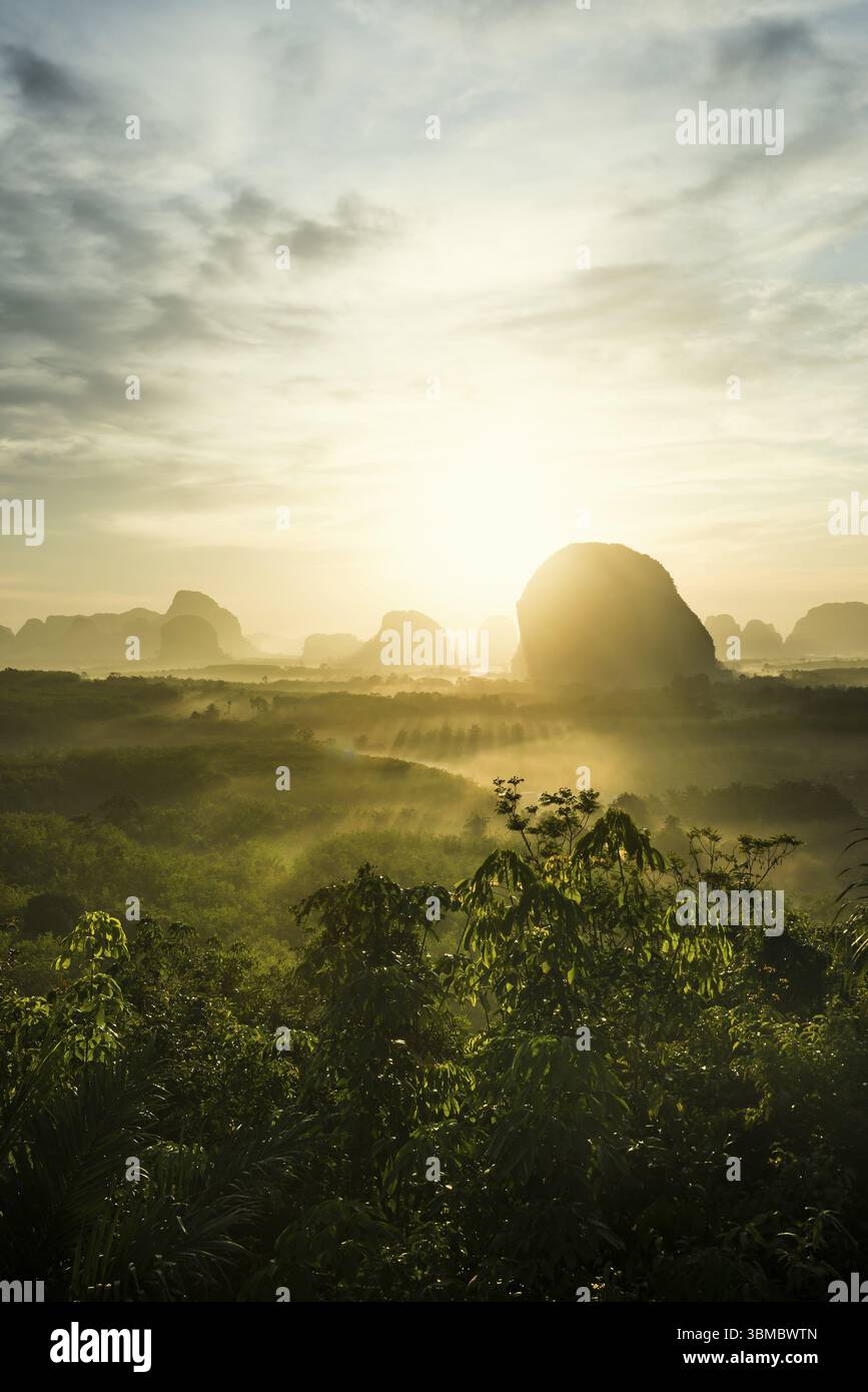 Panorama, Din Daeng Doi, sunrise, Krabi, Thailand, Asia Stock Photo - Alamy