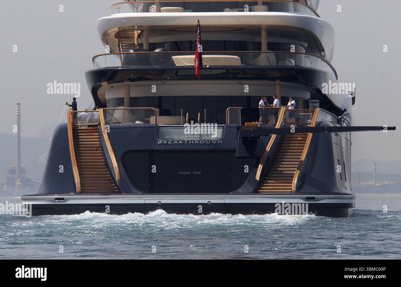 119 metre long motor yacht BREAKTHROUGH on her maiden voyage off ...