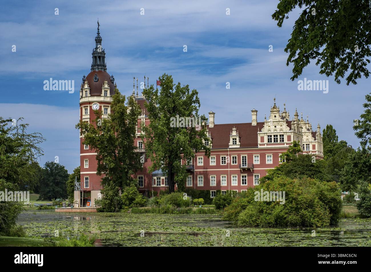 The New Palace in Fuerst Pueckler Park, Muskauer Park, cross-border ...