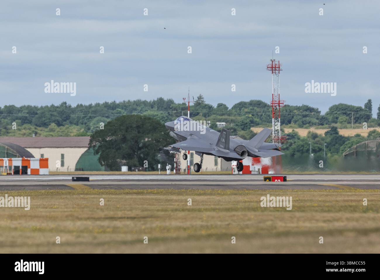 United States Air Force Lockheed Martin F-35 fifth-generation fighter ...
