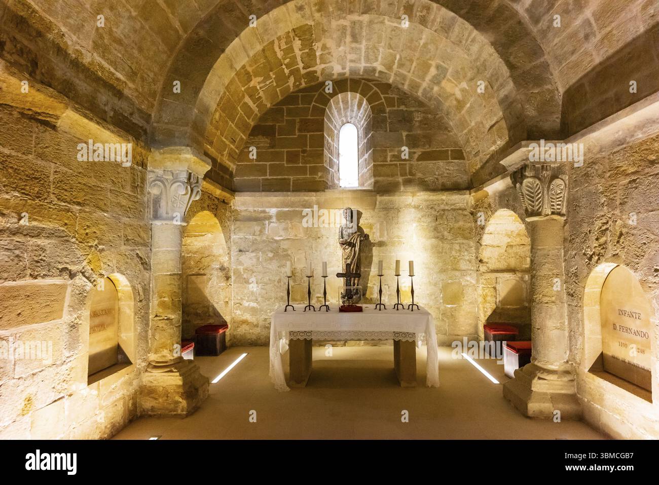Chapel of Saint Bartholomew, Royal Pantheon of Aragon, San Pedro el ...