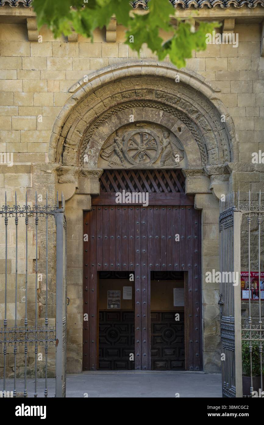 Trinitarian chrismon hi-res stock photography and images - Alamy