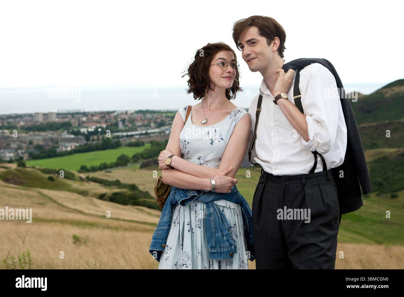 One Day Anne Hathaway & Jim Sturgess Stock Photo - Alamy
