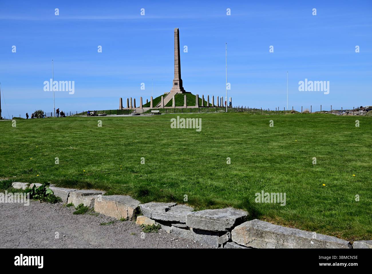 Monument haraldshaugen haugesund hi-res stock photography and images ...