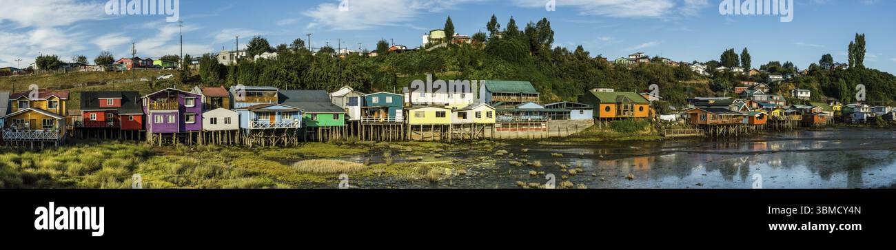 Traditional stilt houses by the sea, Castro village, Chiloe Island ...