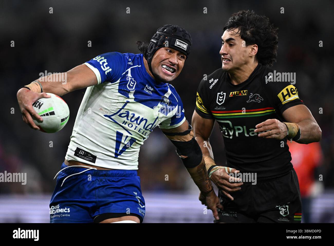 Sydney, Australia. 26th June, 2025. Stephen Crichton of the Bulldogs ...