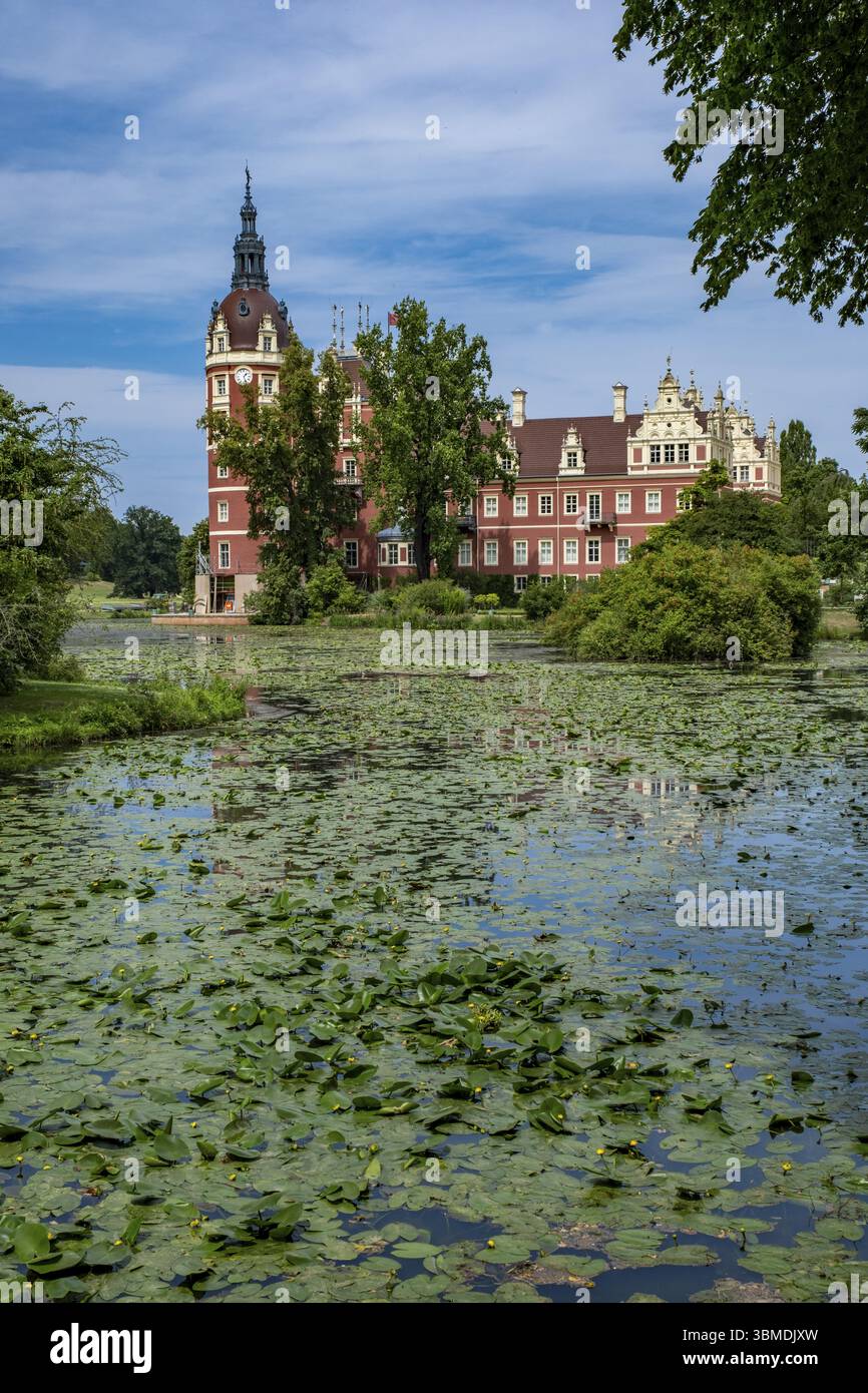 The New Palace in Fuerst Pueckler Park, Muskauer Park, cross-border ...