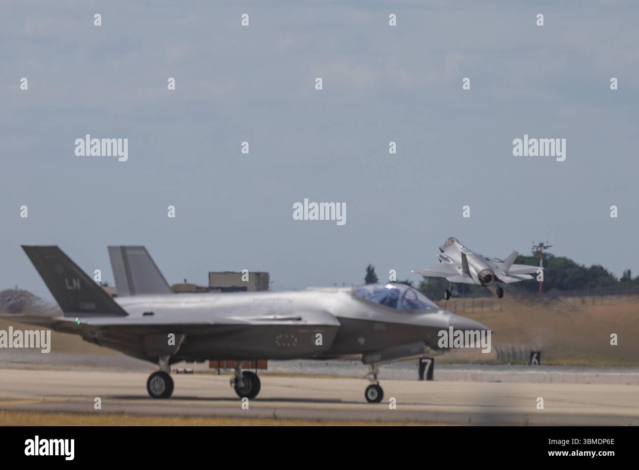 United States Air Force Lockheed Martin F-35 fifth-generation fighter ...