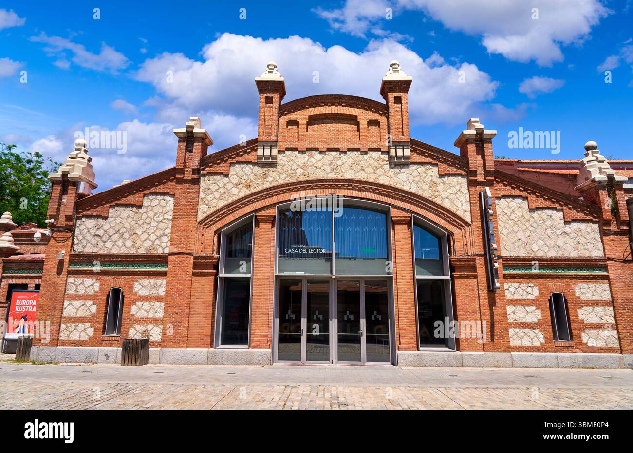 Matadero, Plaza de Legazpi, Former slaughterhouse, Contemporary art ...