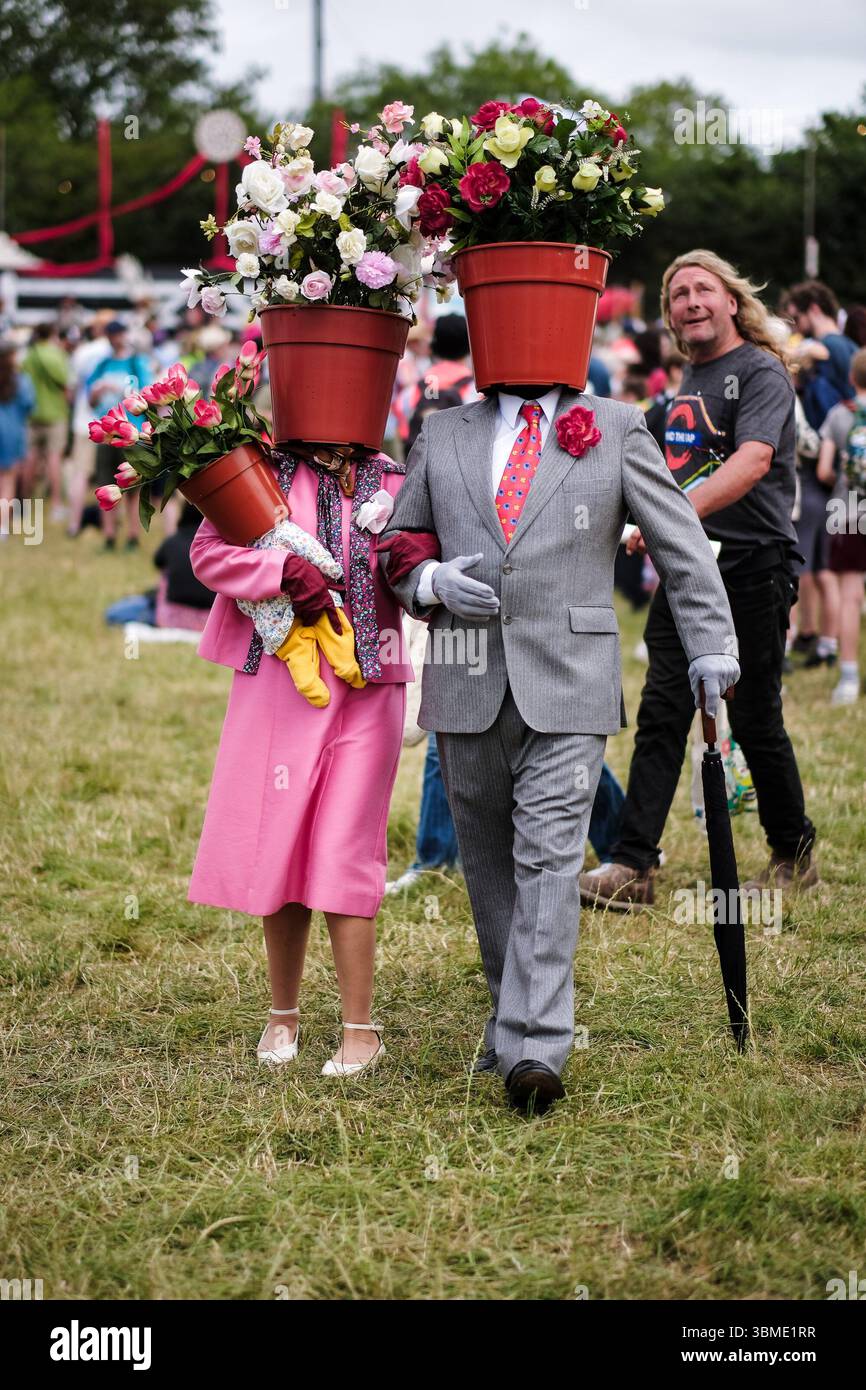 Walk around the circus field hi-res stock photography and images - Alamy