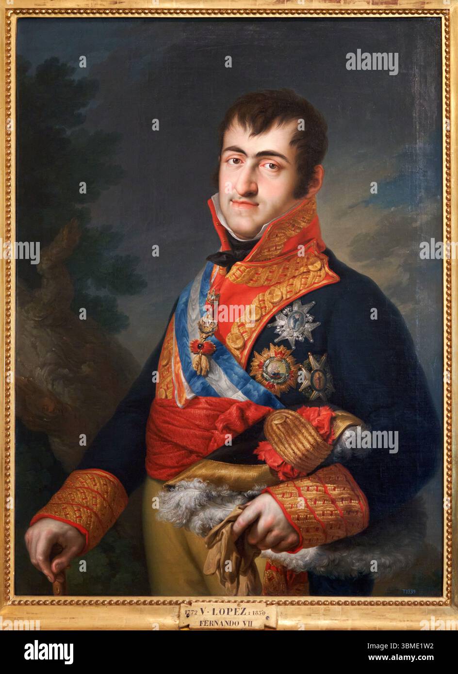 Captain generals uniform hi-res stock photography and images - Alamy