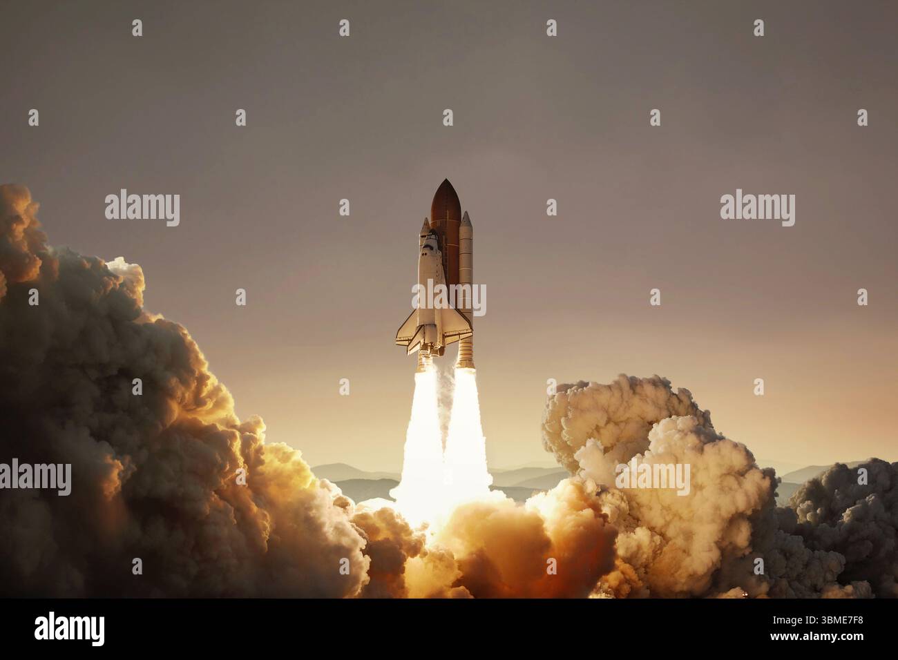 Spaceship takes off alien hi-res stock photography and images - Alamy