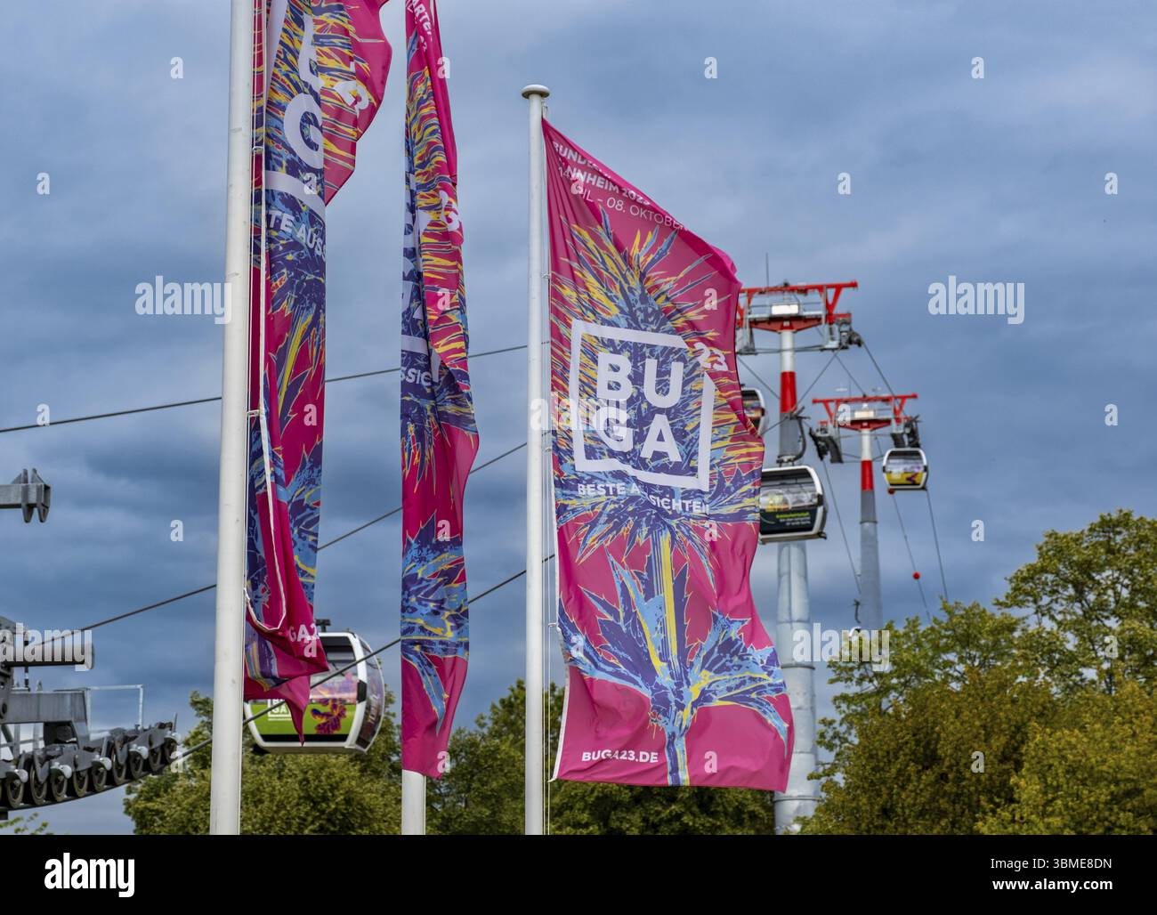 Flags and cable car above the grounds of the Federal Horticultural Show ...