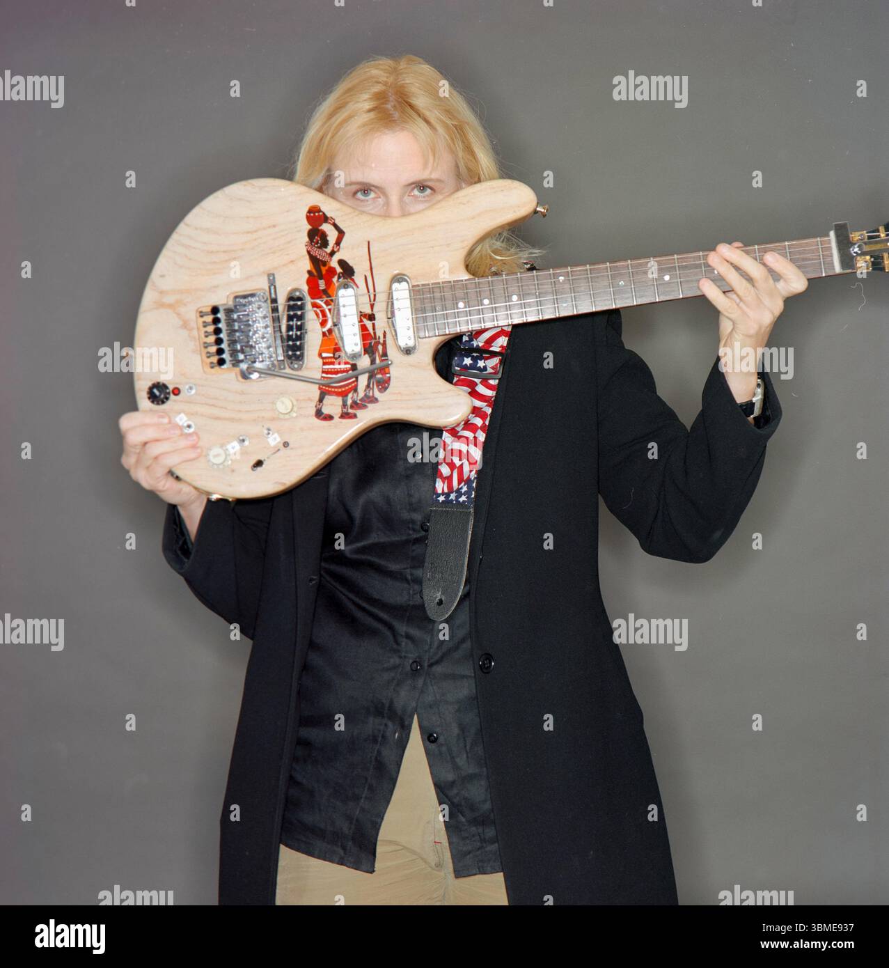 Jennifer Batten 2000 Credit: Ross Pelton/MediaPunch Stock Photo - Alamy