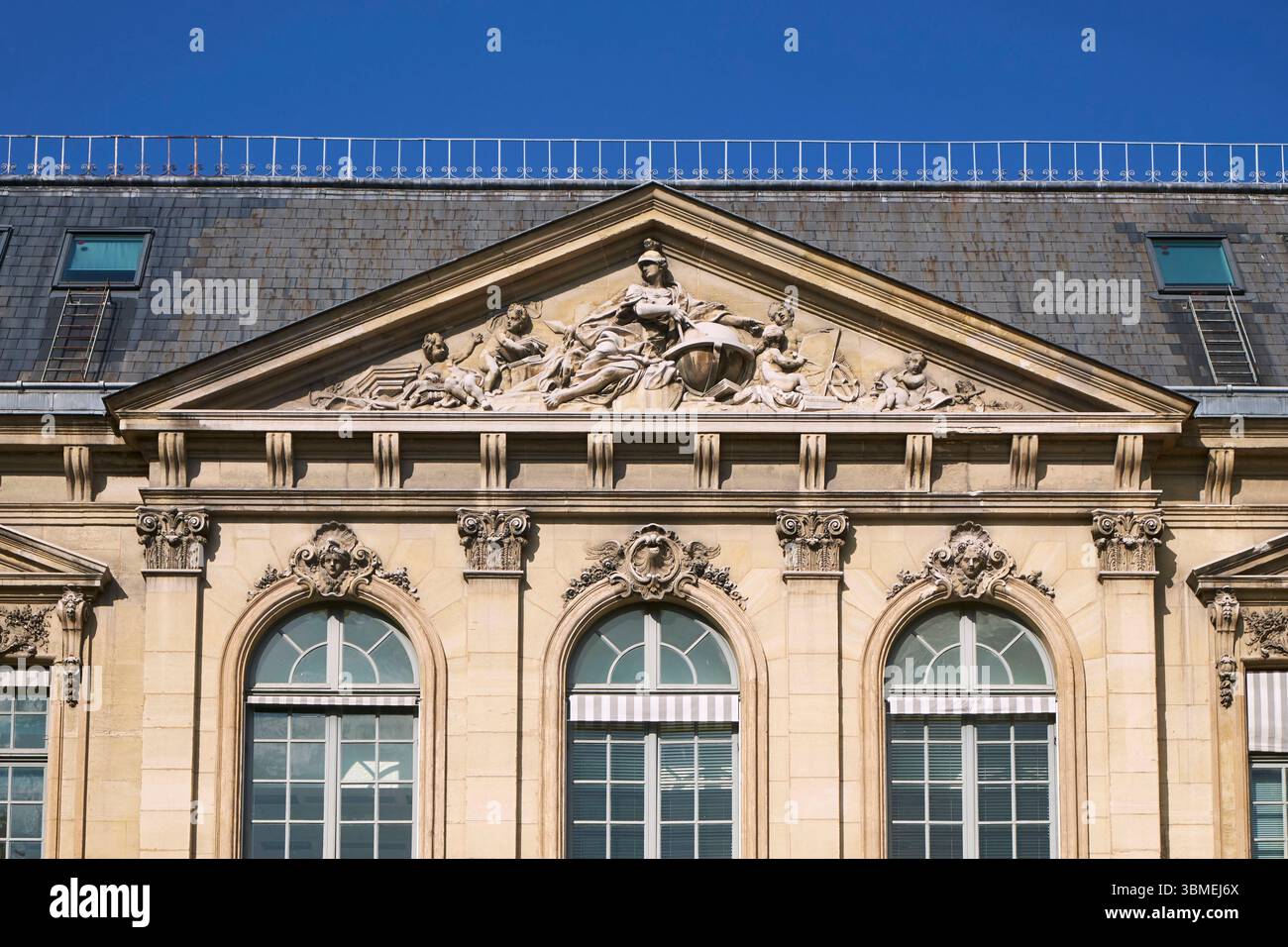 France, Paris, National Library of France, Richelieu site, pediment of ...