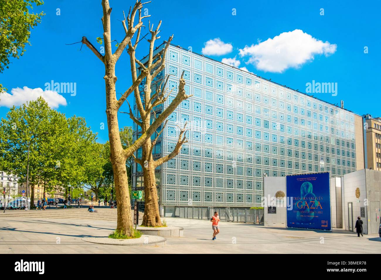 France, Paris, Arab World Institute (IMA), designed by architects Jean ...