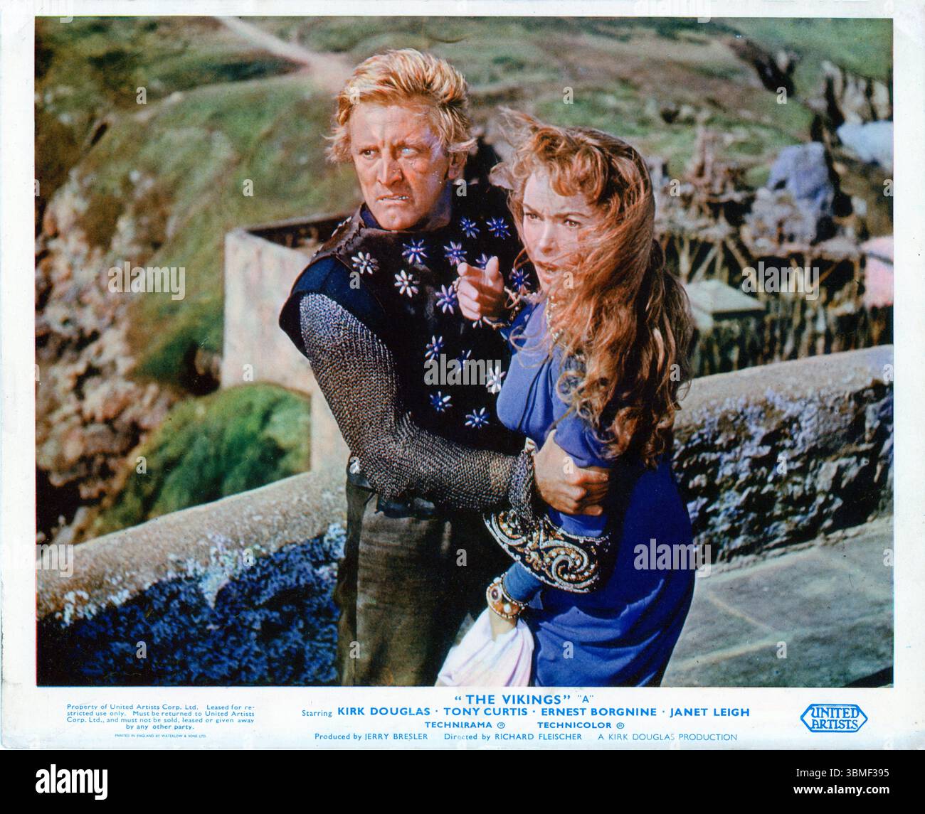 KIRK DOUGLAS and JANET LEIGH in THE VIKINGS 1958 director RICHARD ...