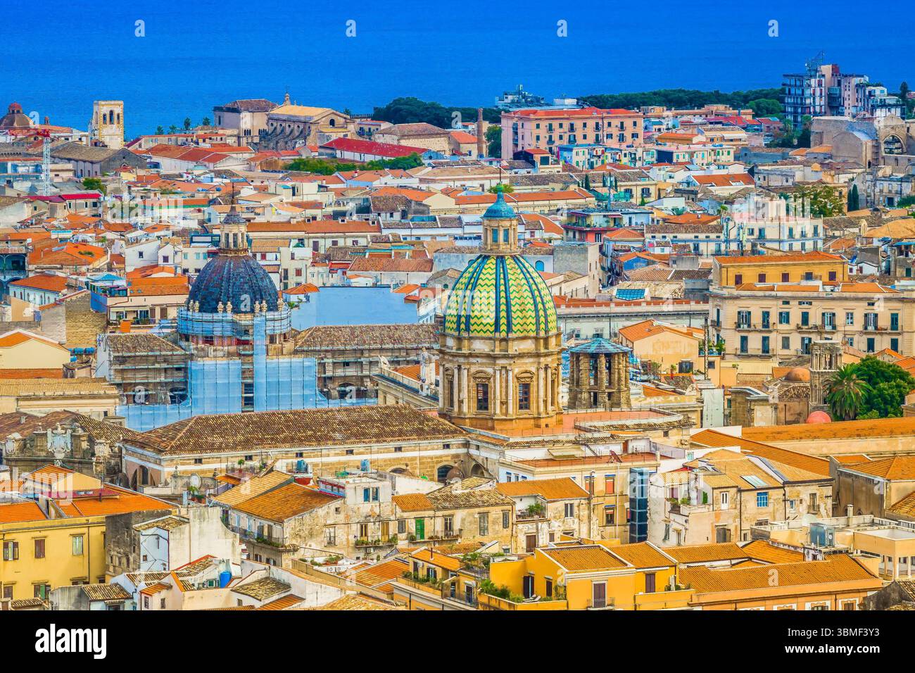 Aerial photograph of Palermo skyline and city center in Sicily, Italy ...