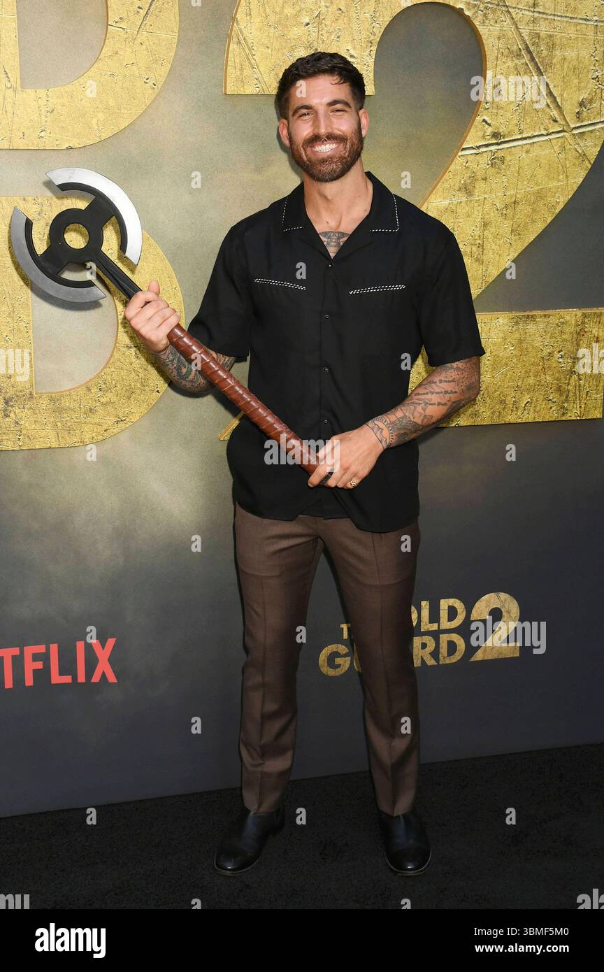 Thoren Thor Bradley bei der Premiere des Netflix-Films The Old Guard 2 ...