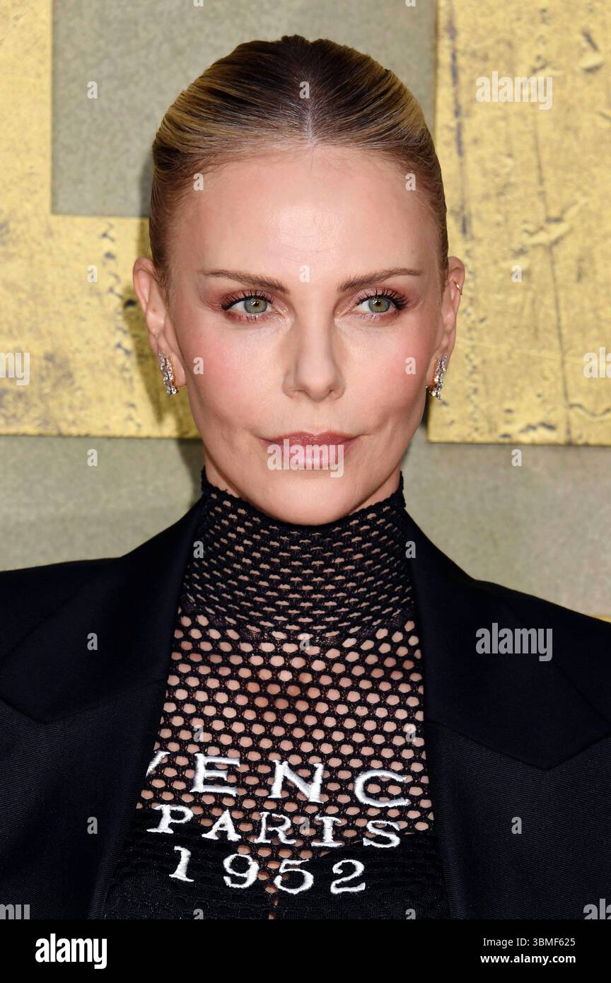 Charlize Theron bei der Premiere des Netflix-Films The Old Guard 2 im ...