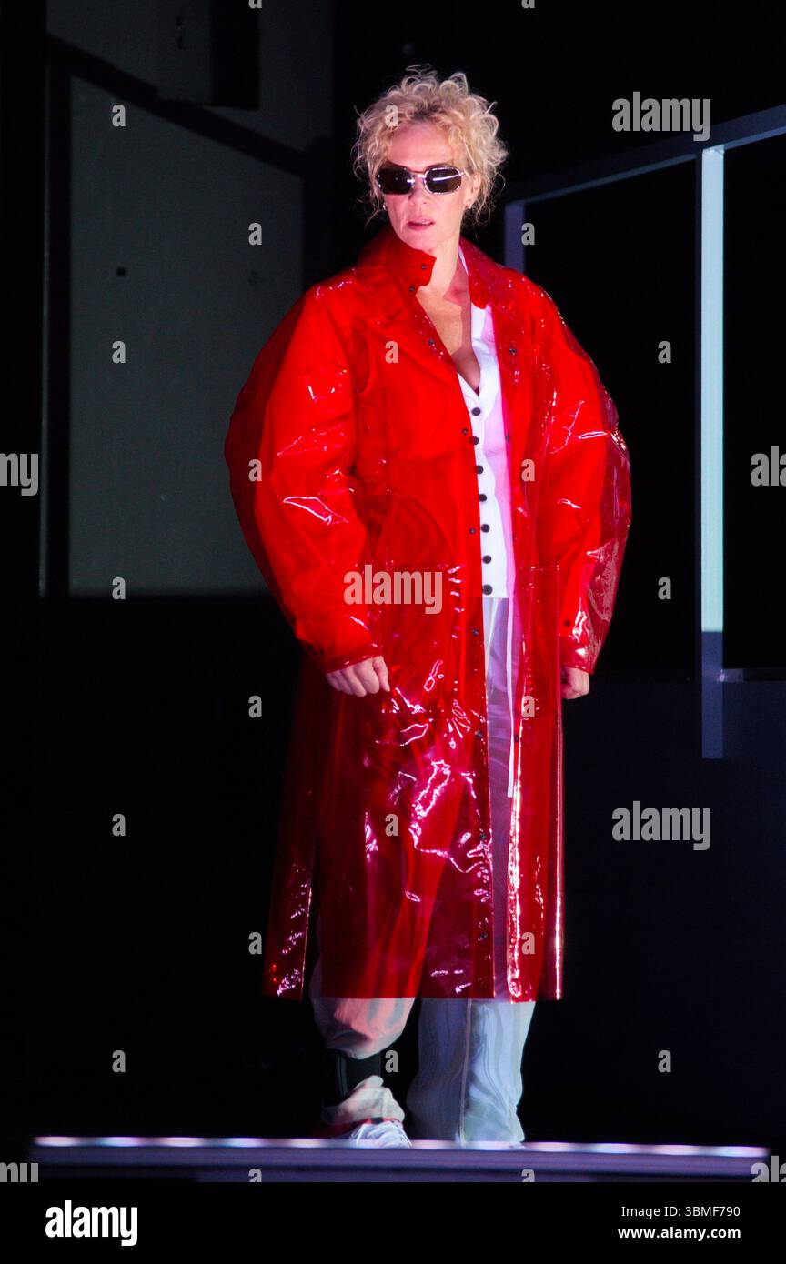 Katja Riemann bei der Fotoprobe zum Theaterstück DI-VI-SI-ON von Katja ...