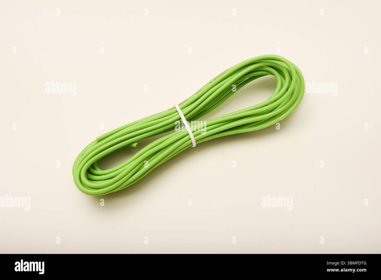 A coil of copper wire. Bundles of connecting wires Stock Photo - Alamy