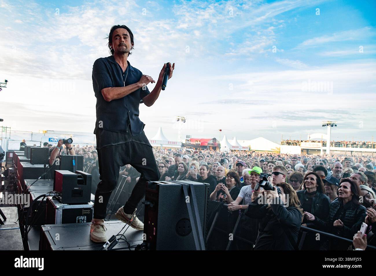 SCHARENDIJKE - Rock band Kane with lead singer Dinand Woesthoff will ...